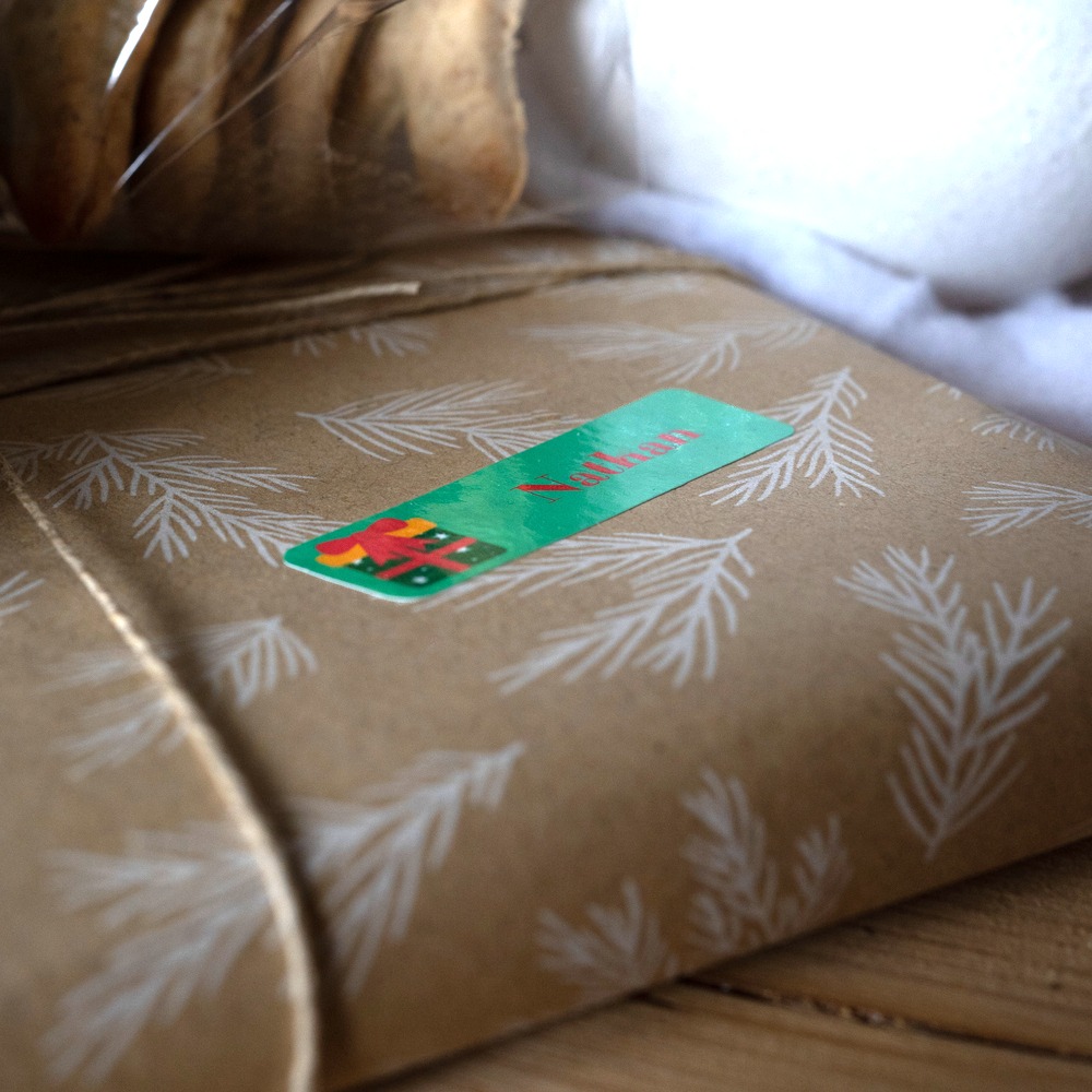 How to decorate your gifts with personalized Christmas labels - Blog